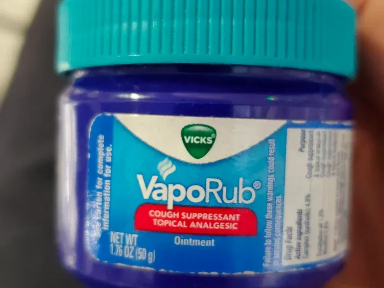 Vous n'en reviendrez pas de ce que le vaporub peut faire - 33 astuces ...
